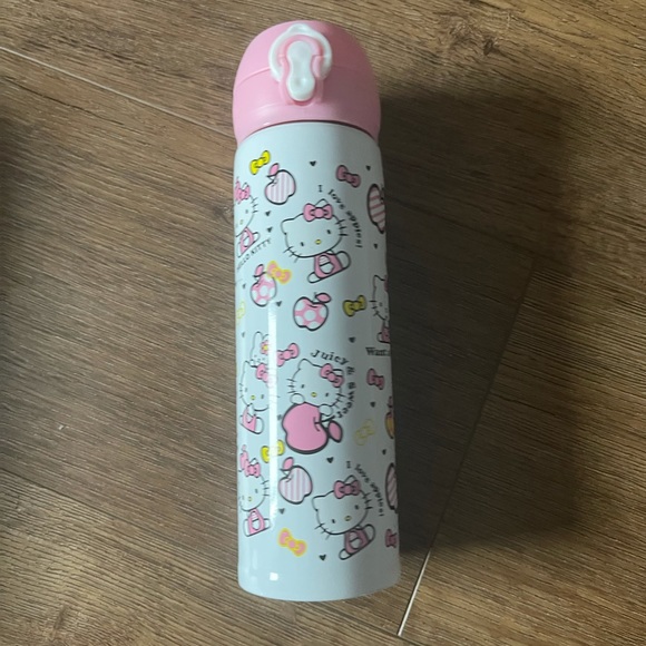 Hello Kitty | Dining | Only 2 Left Hello Kittynwt Medium Thermos | Poshmark